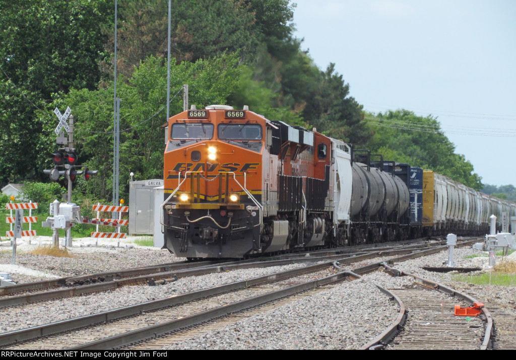BNSF 6569